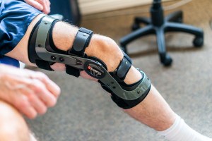 Ligament Injuries (ACL/PCL) | Huronia Physiotherapy & Chiropractic Clinic